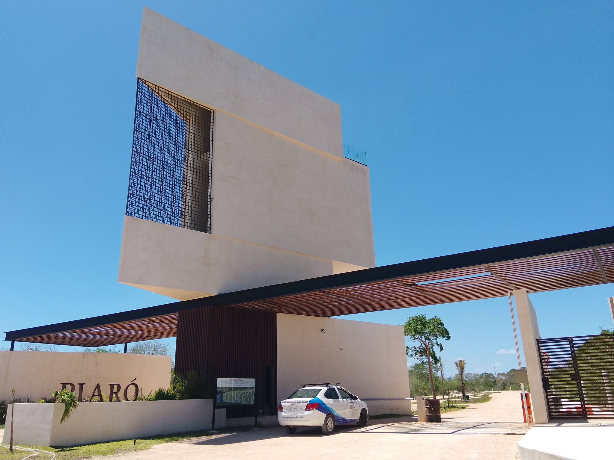 PIARO, LIVES 10 MINUTES FROM PROGRESO – TIERRA YUCATAN REAL ESTATE
